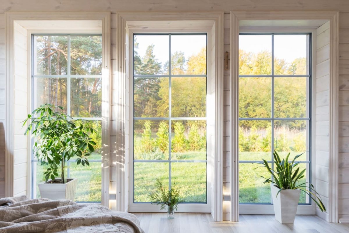Wood VS Vinyl Windows: A Comprehensive Comparison | Windowland LLC ...