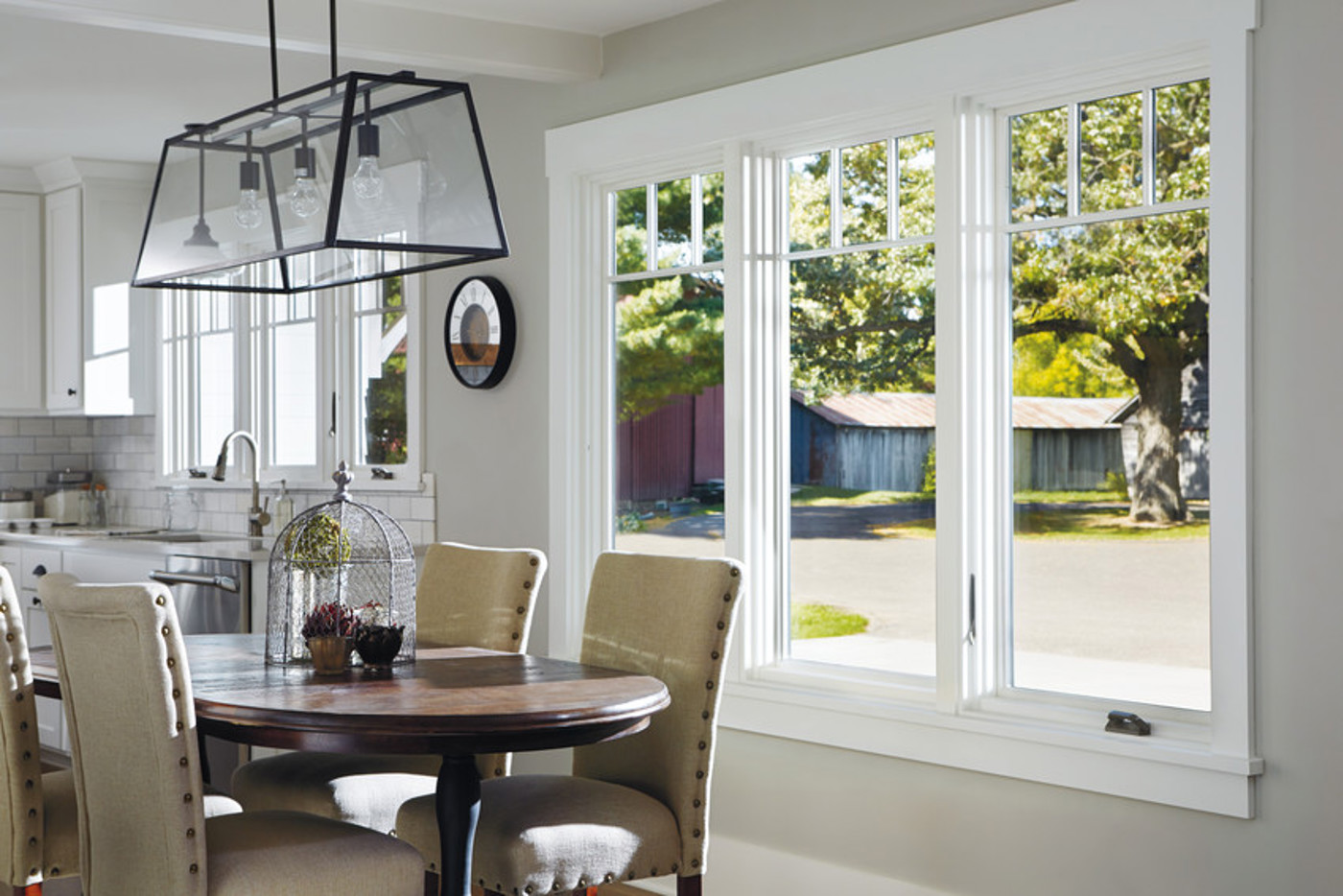 Wood VS Vinyl Windows: A Comprehensive Comparison | Windowland LLC ...